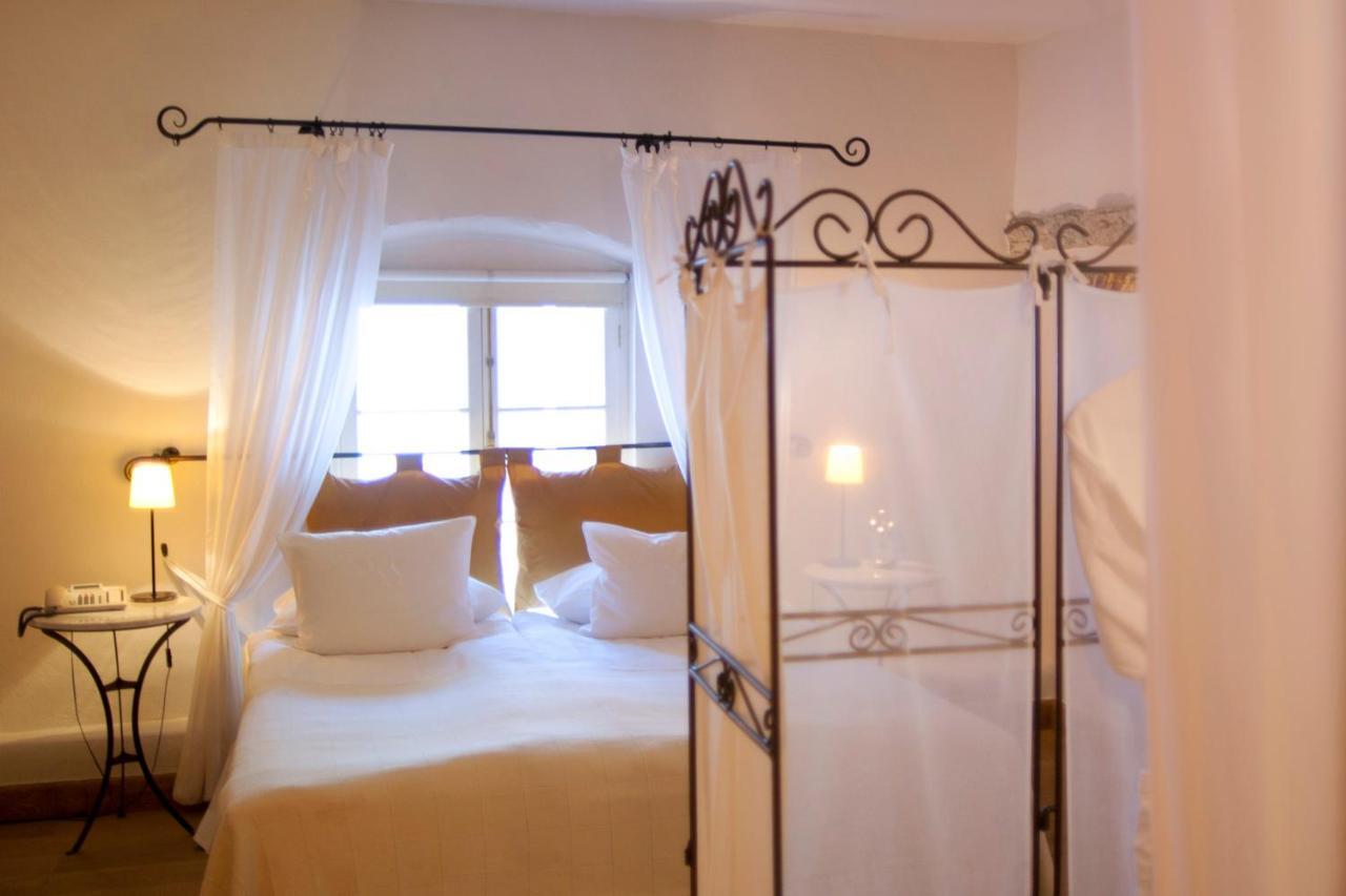 THE THREE SISTERS HOTEL TALLINN